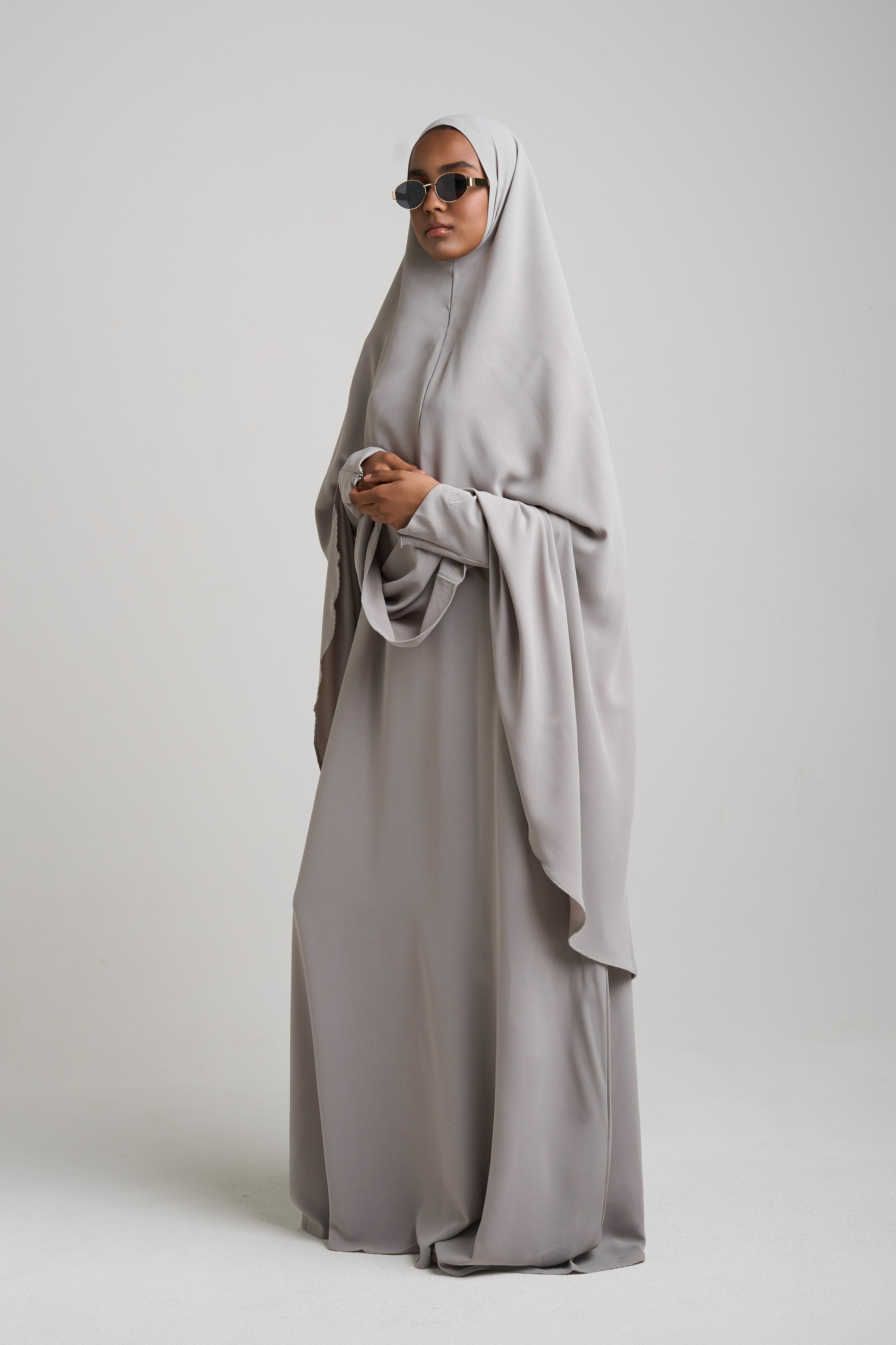 Lightweight Classic Abaya